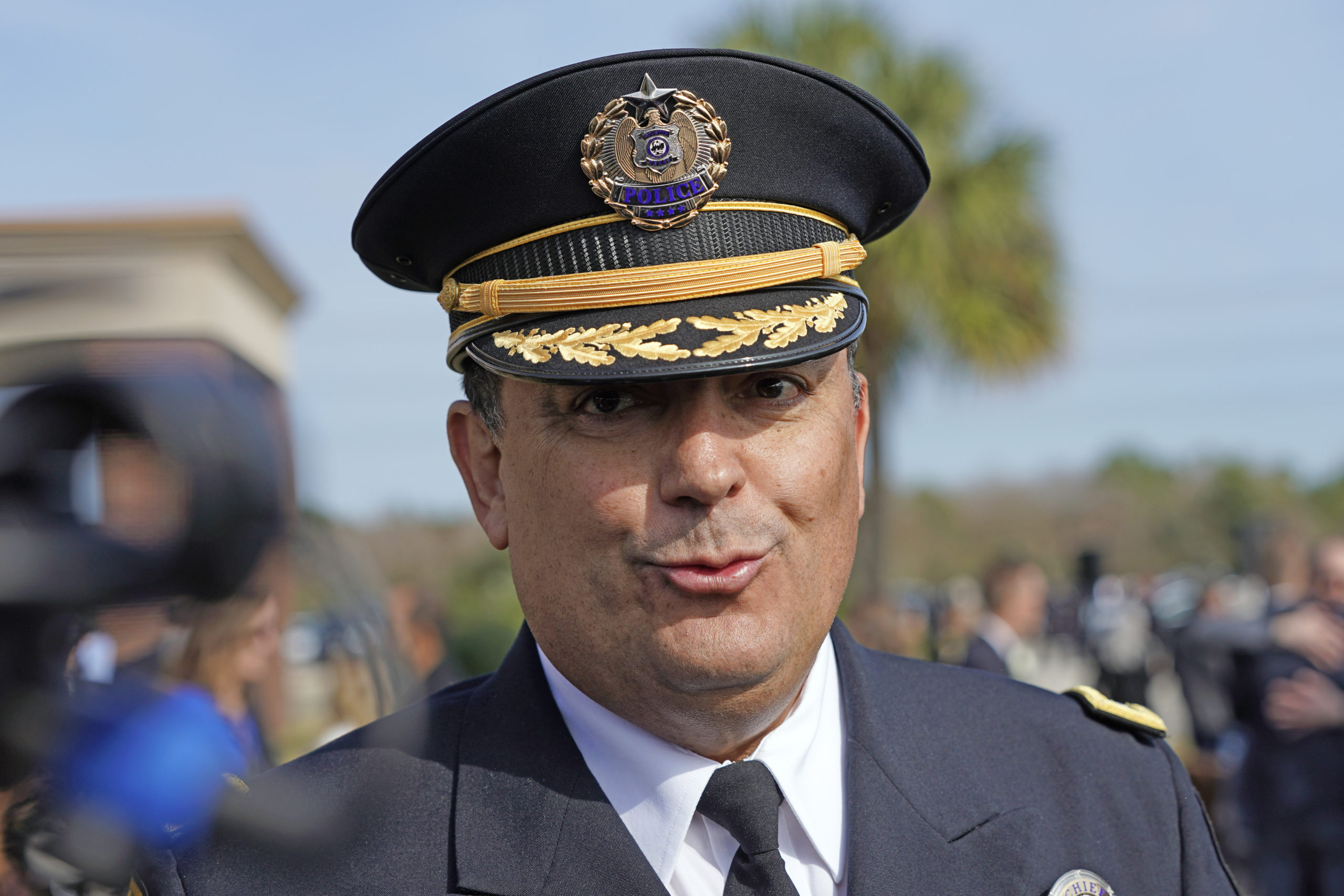 Houston's Anti-Gun Police Chief Looking to Hire Officers Who Have Been ...